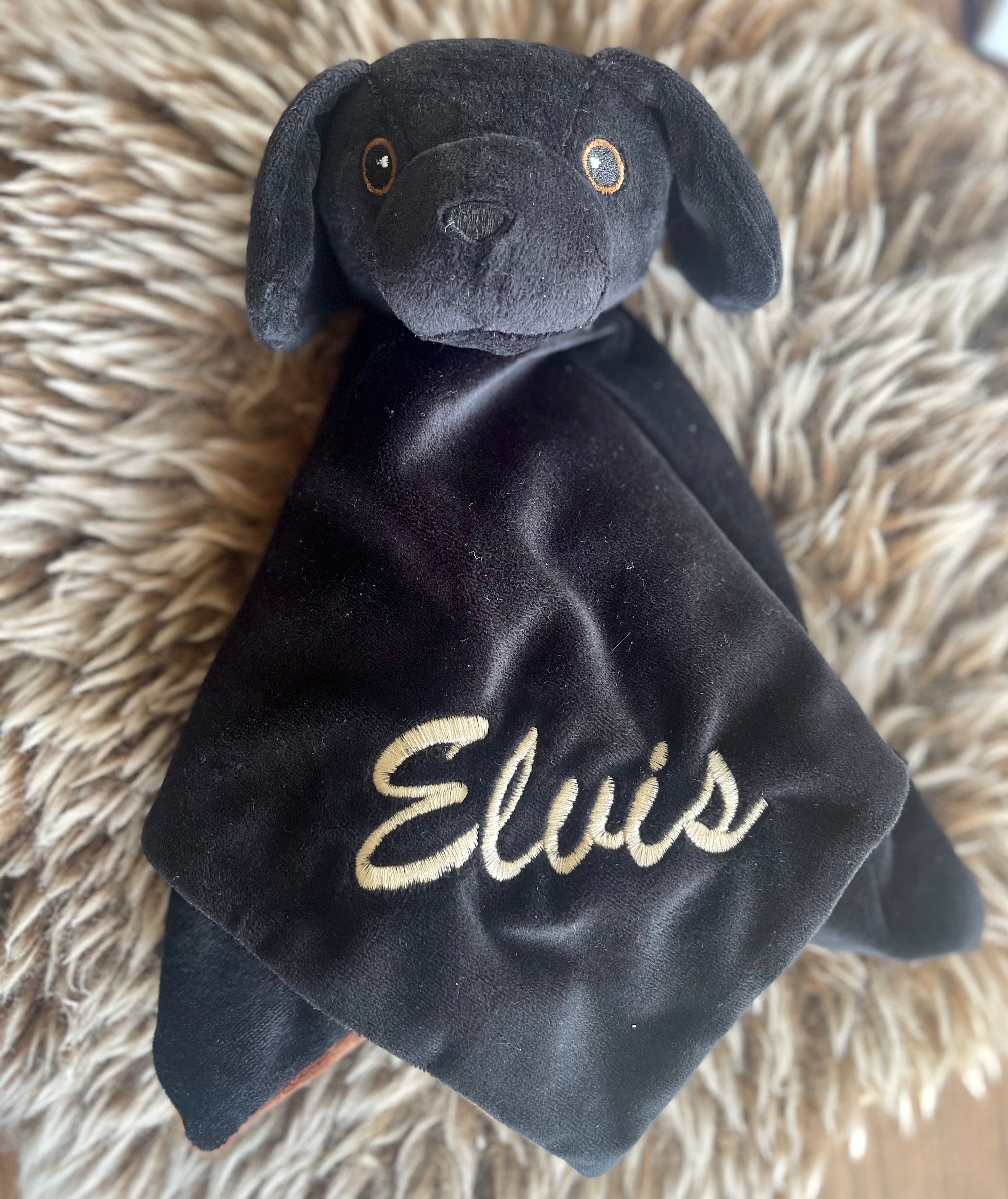 Embroidery – Elvis Bätz