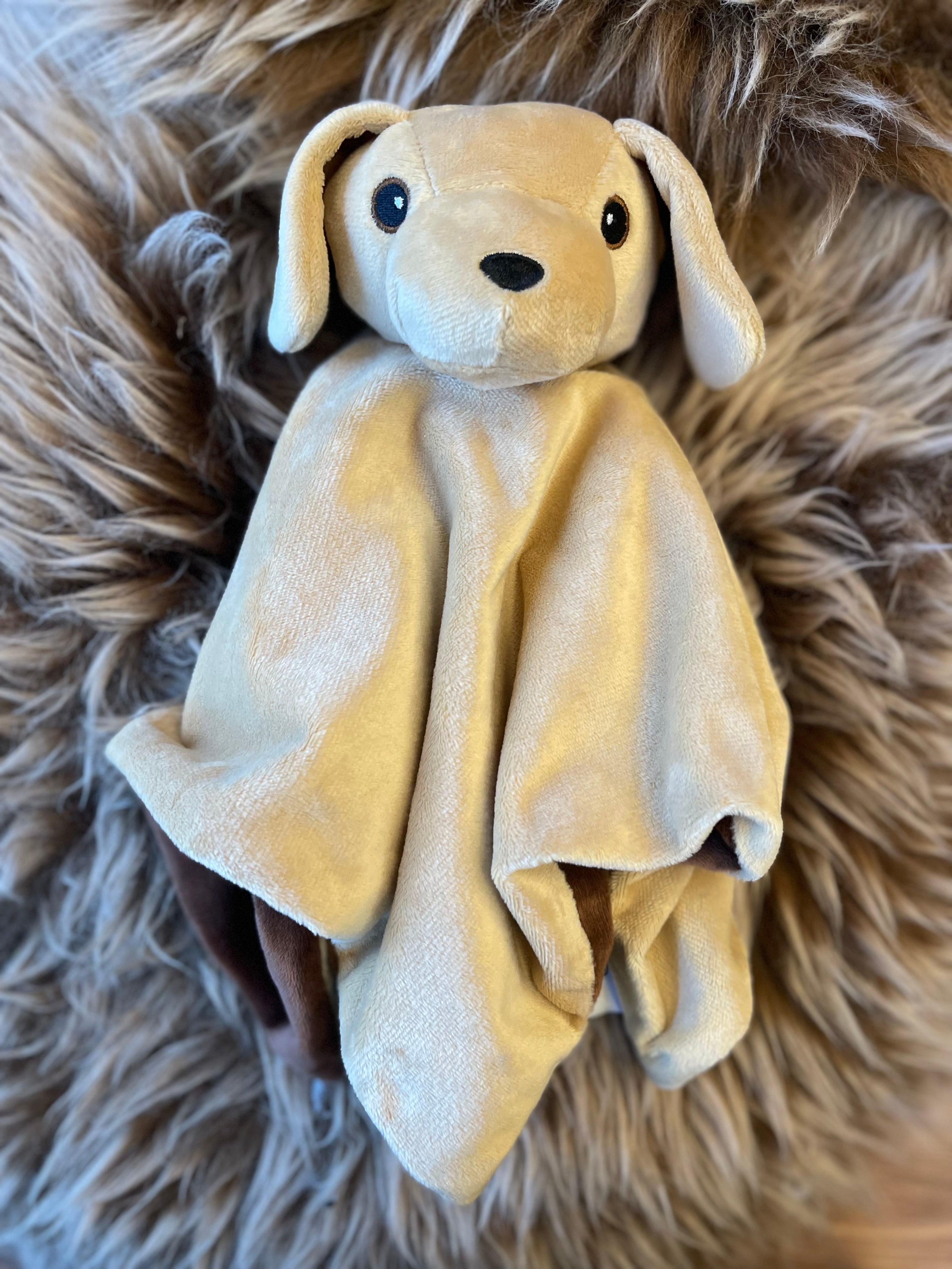 YELLOW CUDDLE LAB COMFORTER – Elvis Bätz